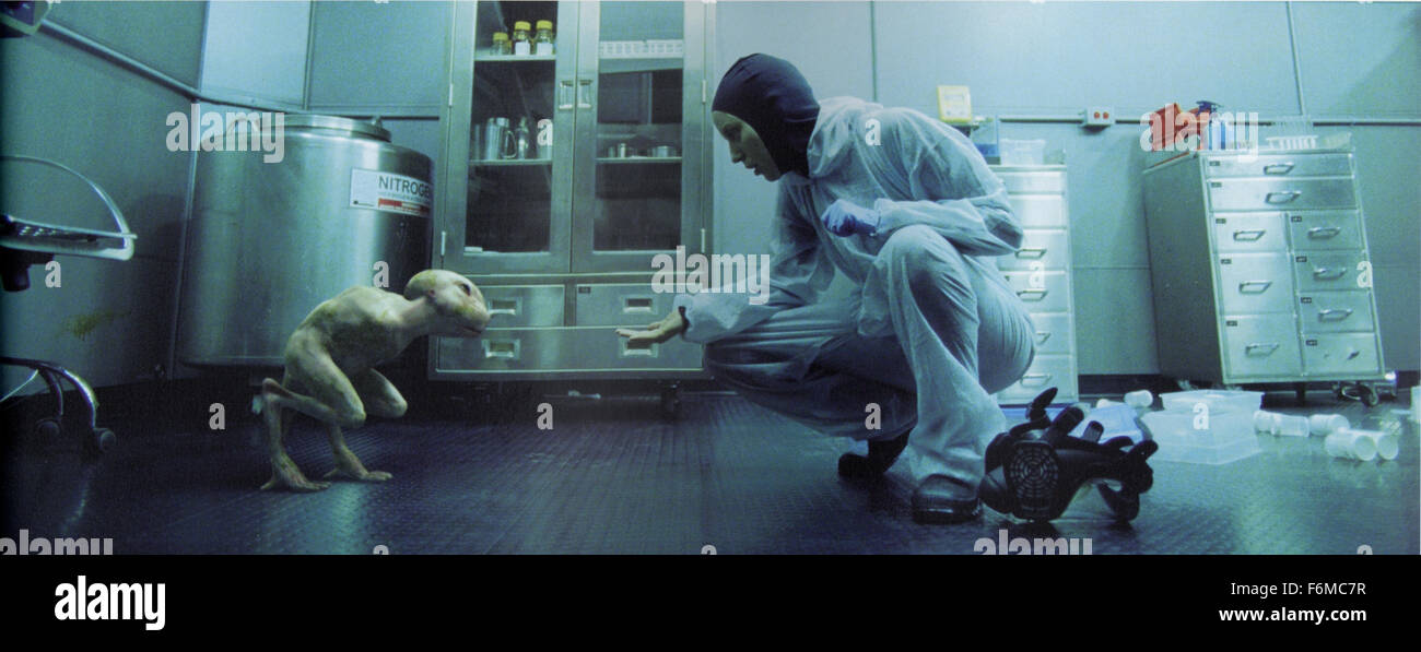 Splice film 2009 hi-res stock photography and images - Alamy