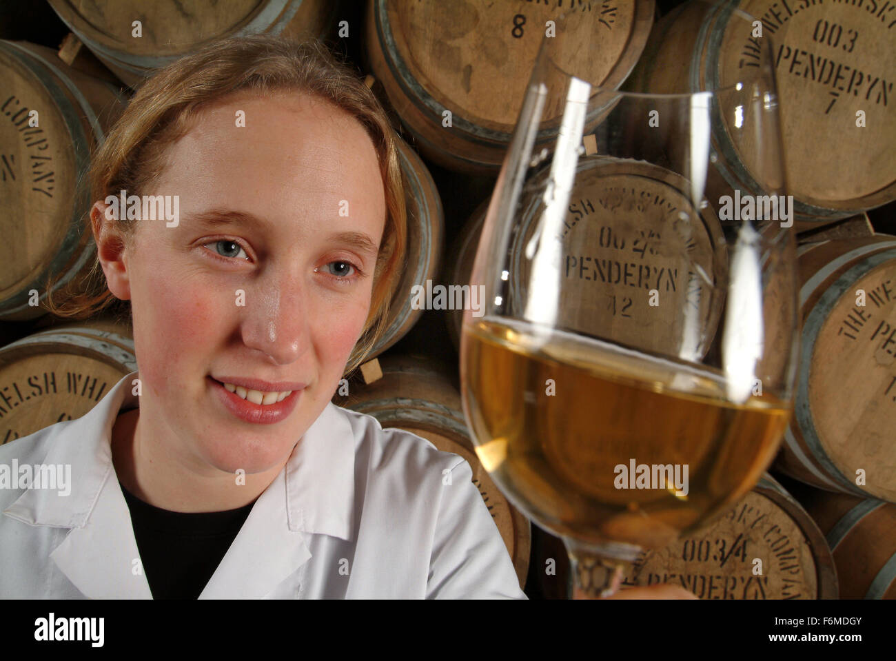 Whiskey distilling woman hi-res stock photography and images - Alamy
