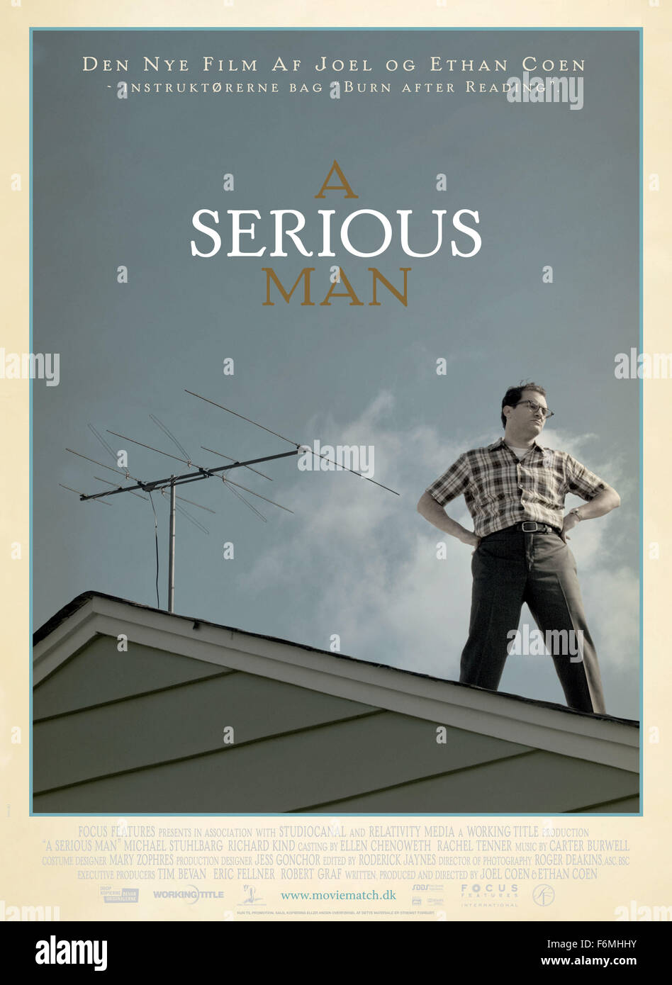 Michael stuhlbarg serious man 2009 hi-res stock photography and images ...