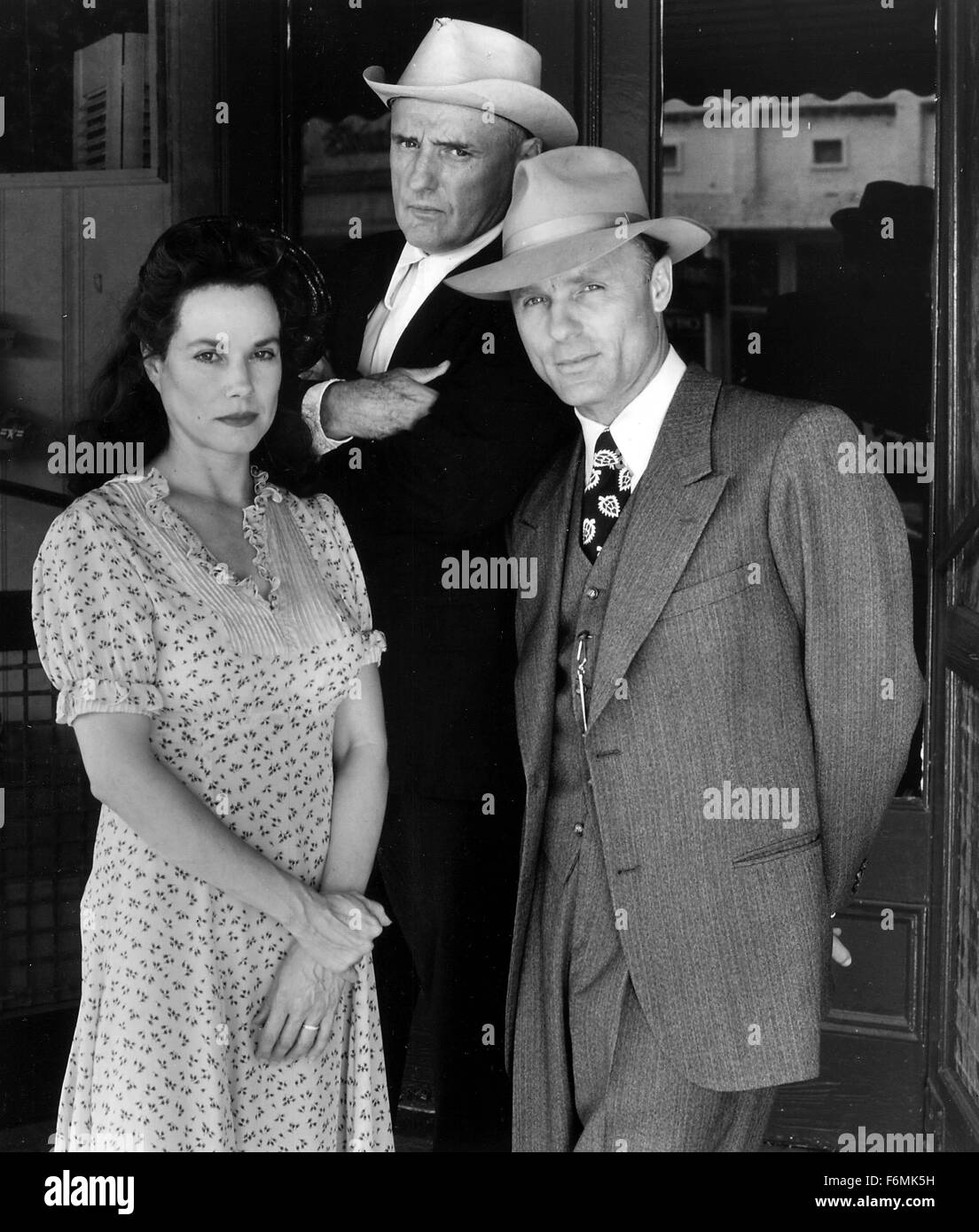 Dec. 22, 2009 - BARBARA HERSHEY, DENNIS HOPPER and ED HARRIS.''Paris ...