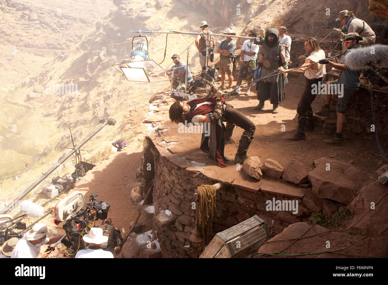 Jake gyllenhaal as prince dastan film title prince of persia hi-res ...