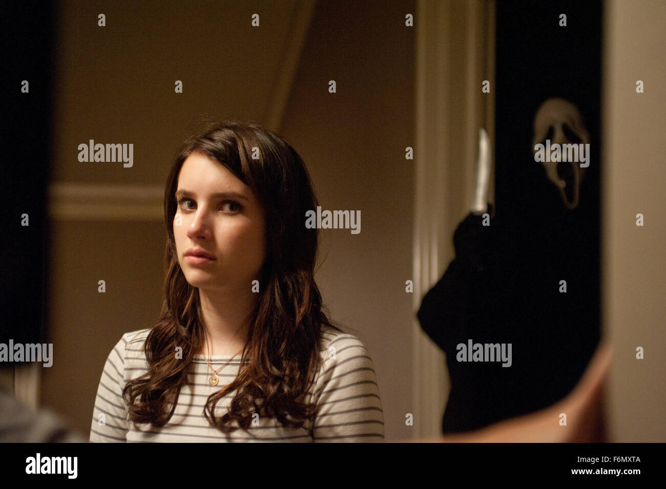 Ghostface killer scream 4 hi-res stock photography and images - Alamy