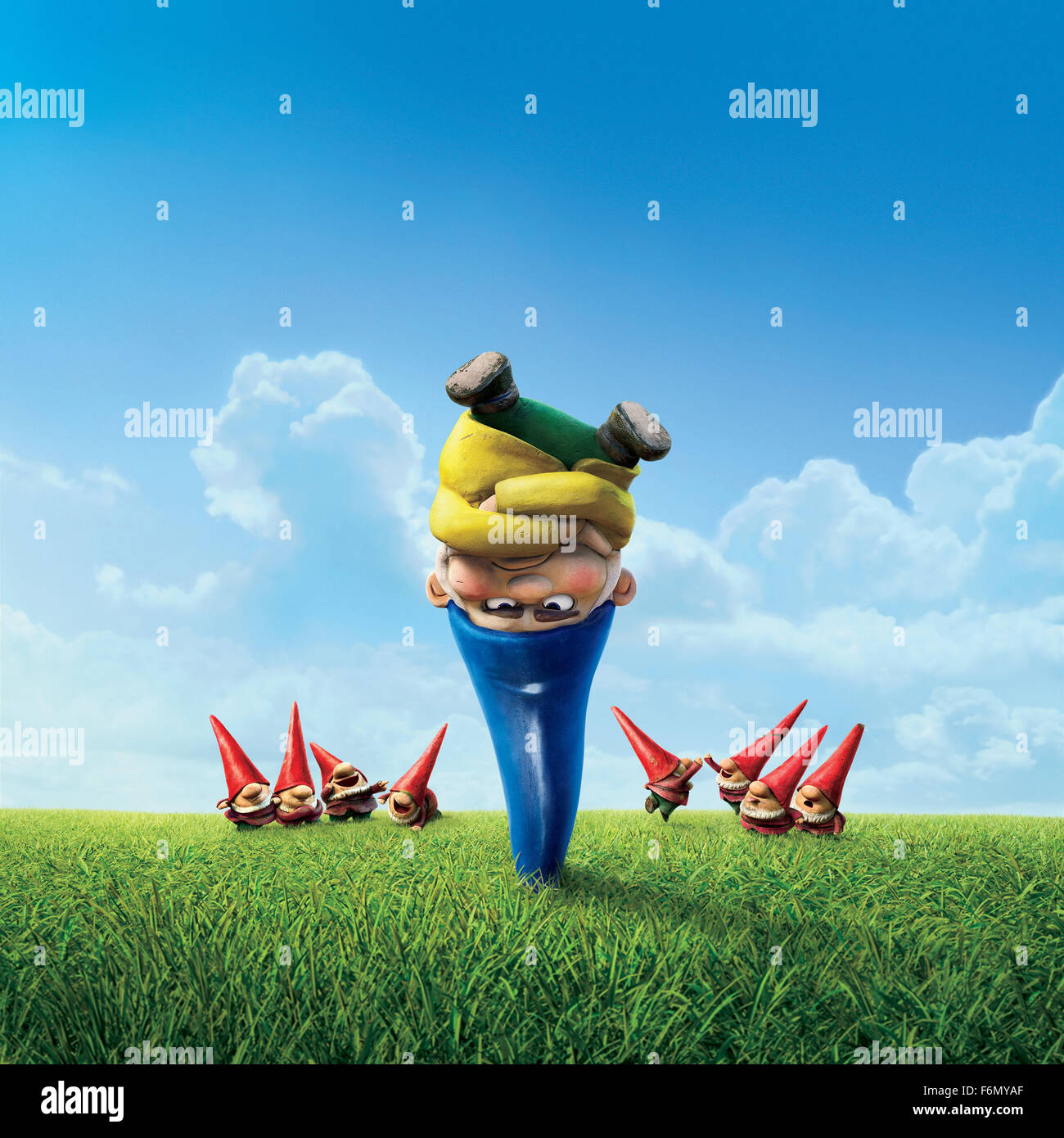 Gnomeo and juliet film hi-res stock photography and images - Alamy