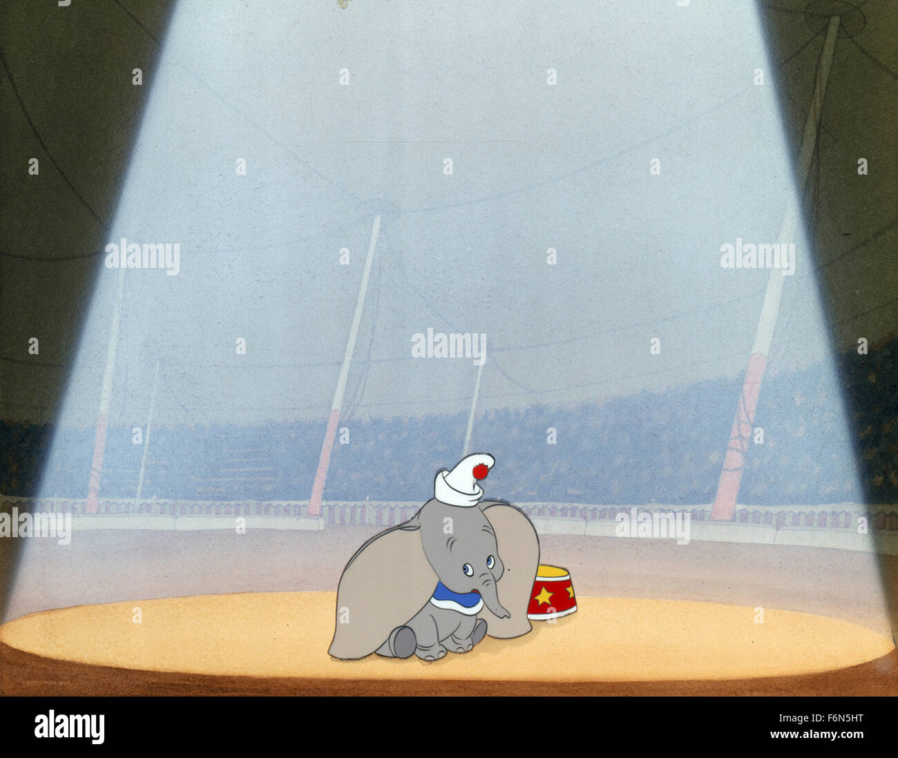 Dumbo 1941 hi-res stock photography and images - Alamy