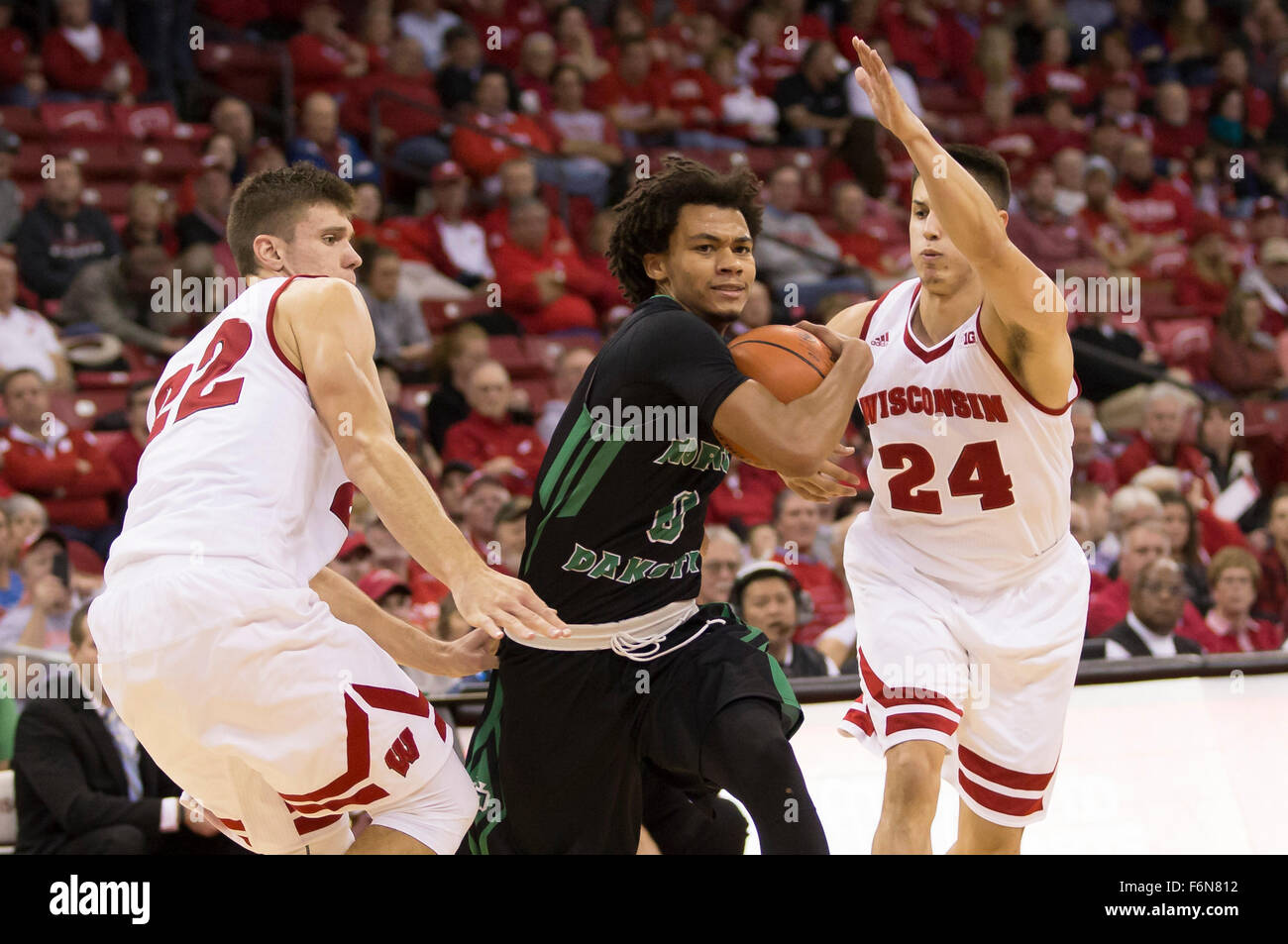 Madison, WI, USA. 17th Nov, 2015. North Dakota guard Geno Crandall #0 ...
