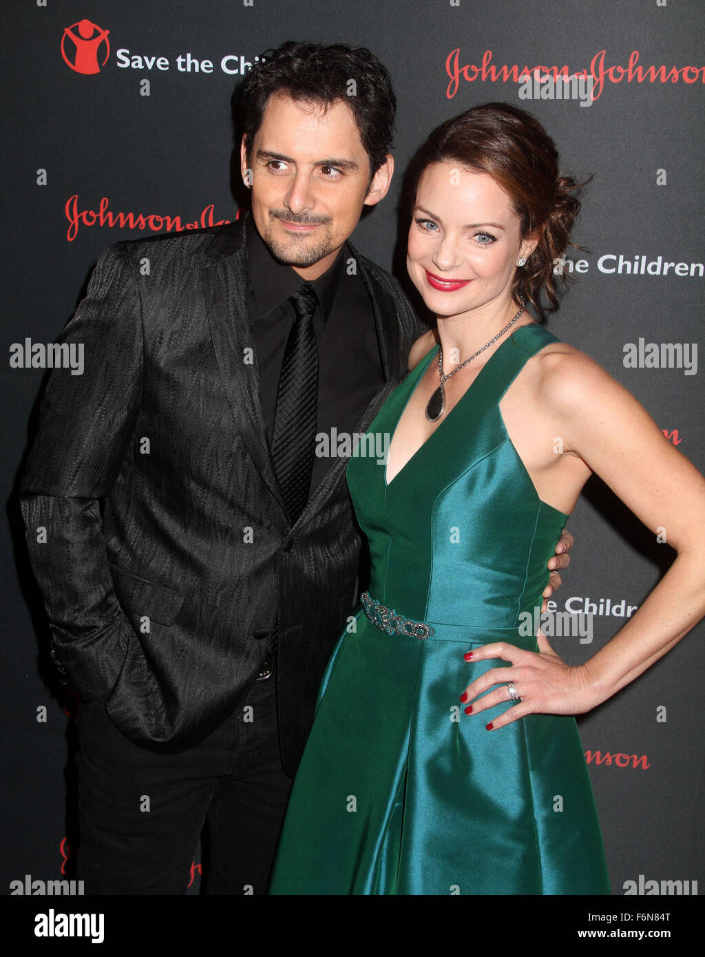 New York, New York, USA. 17th Nov, 2015. Country singer BRAD PAISLEY ...