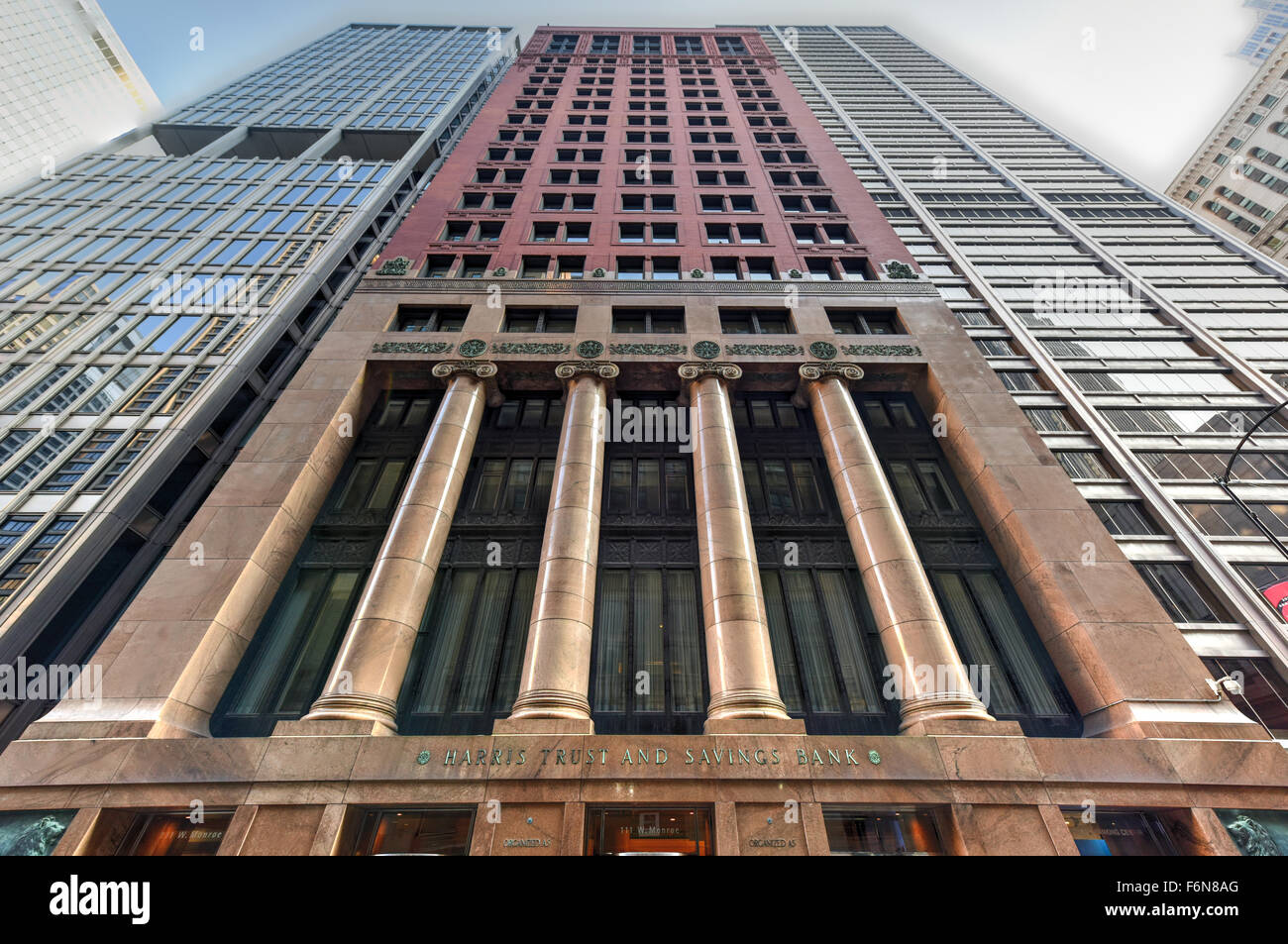 Chicago savings bank building hi-res stock photography and images - Alamy