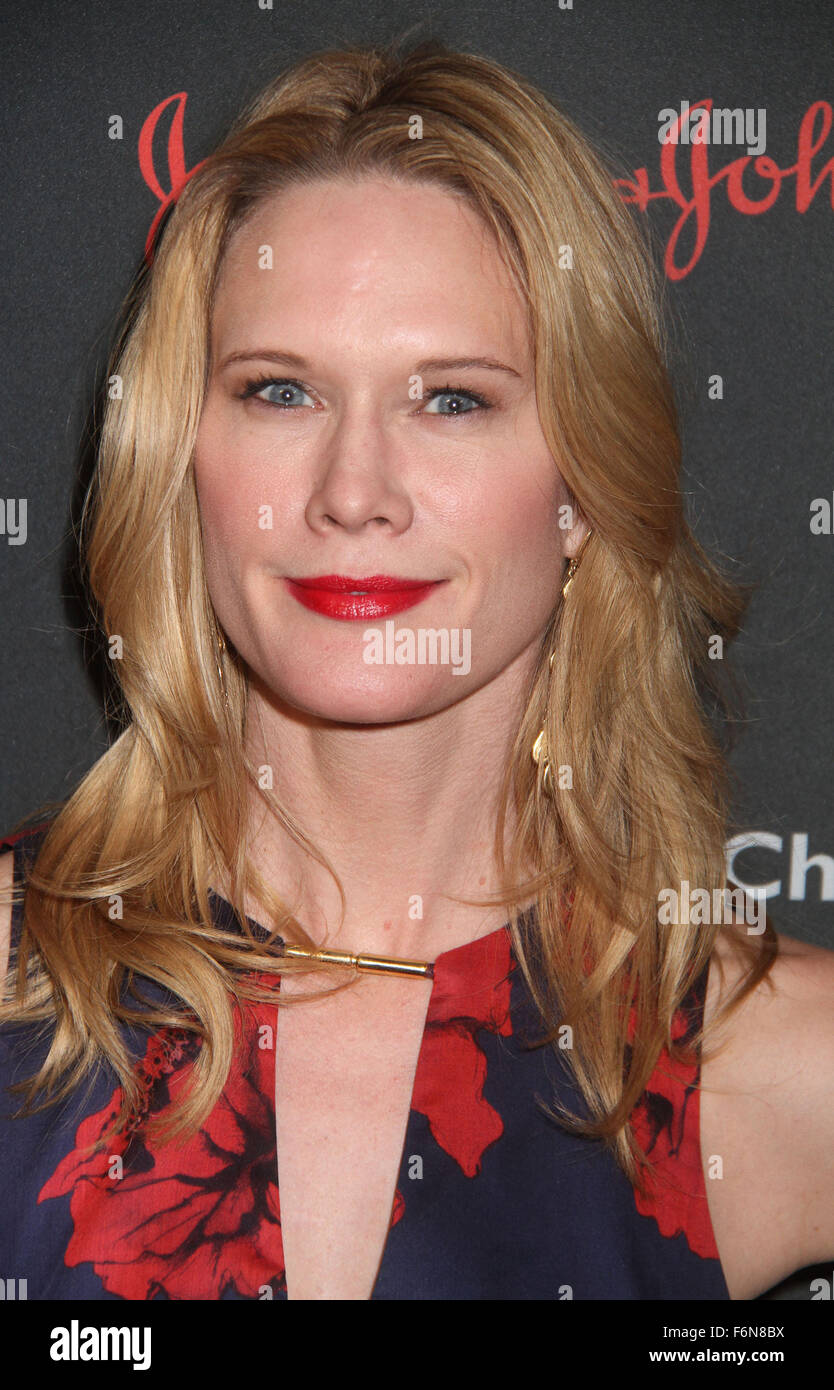 New York, New York, USA. 17th Nov, 2015. Actress STEPHANIE MARCH ...