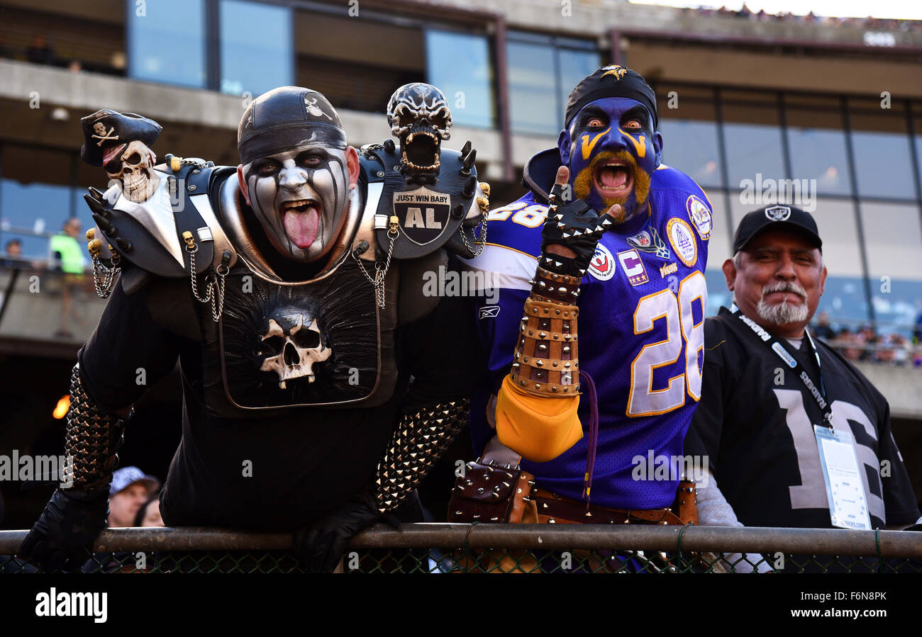 Raider's fans costumes hi-res stock photography and images - Alamy
