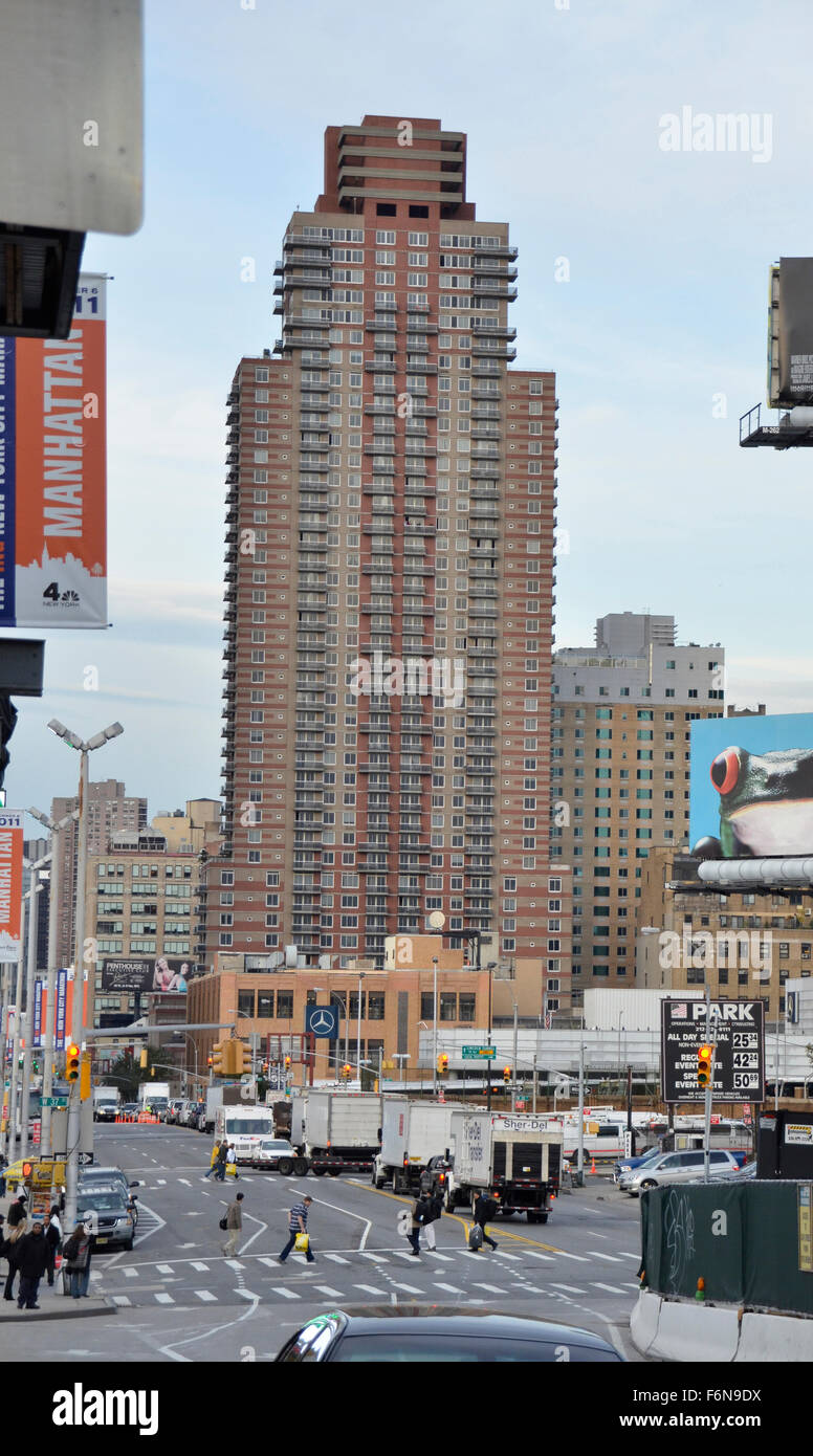 High rise, in Detroit, Michigan Stock Photo - Alamy