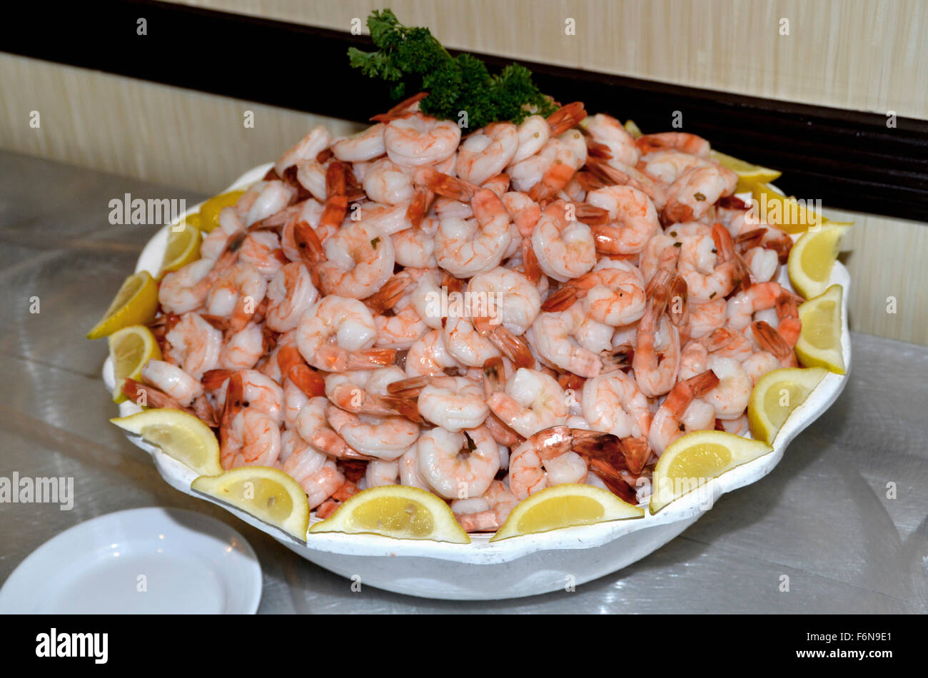 Plate of shrimp Stock Photo - Alamy