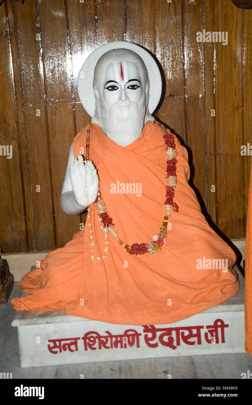 Saint Shiromani Raidas Ji statue, varanasi, uttar pradesh, india, asia ...