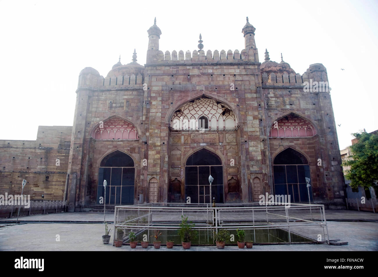 Alamgir mosque, varanasi, uttar pradesh, india, asia Stock Photo - Alamy