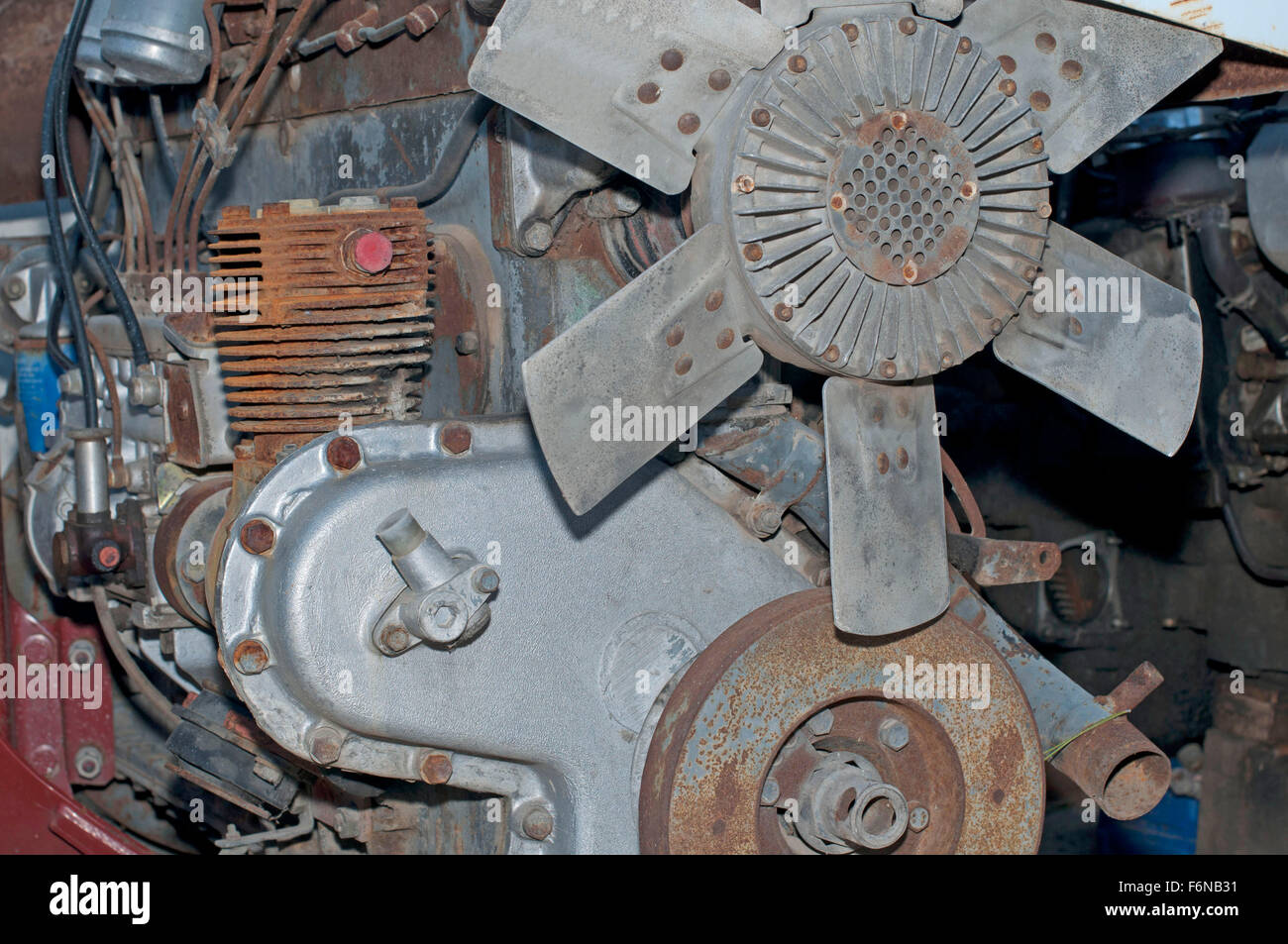 Rusty engine parts hi-res stock photography and images - Alamy