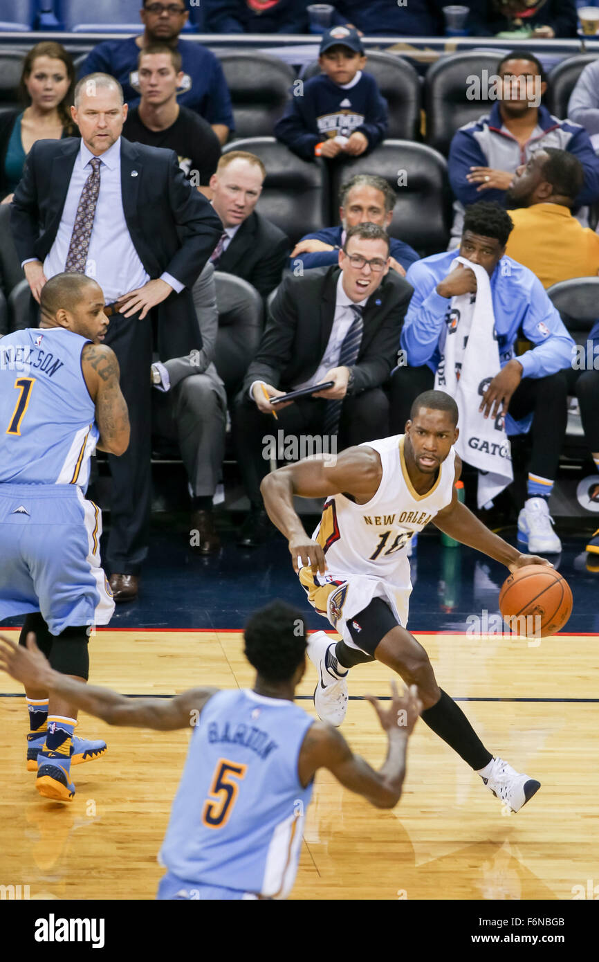 The denver nuggets bench hi-res stock photography and images - Alamy