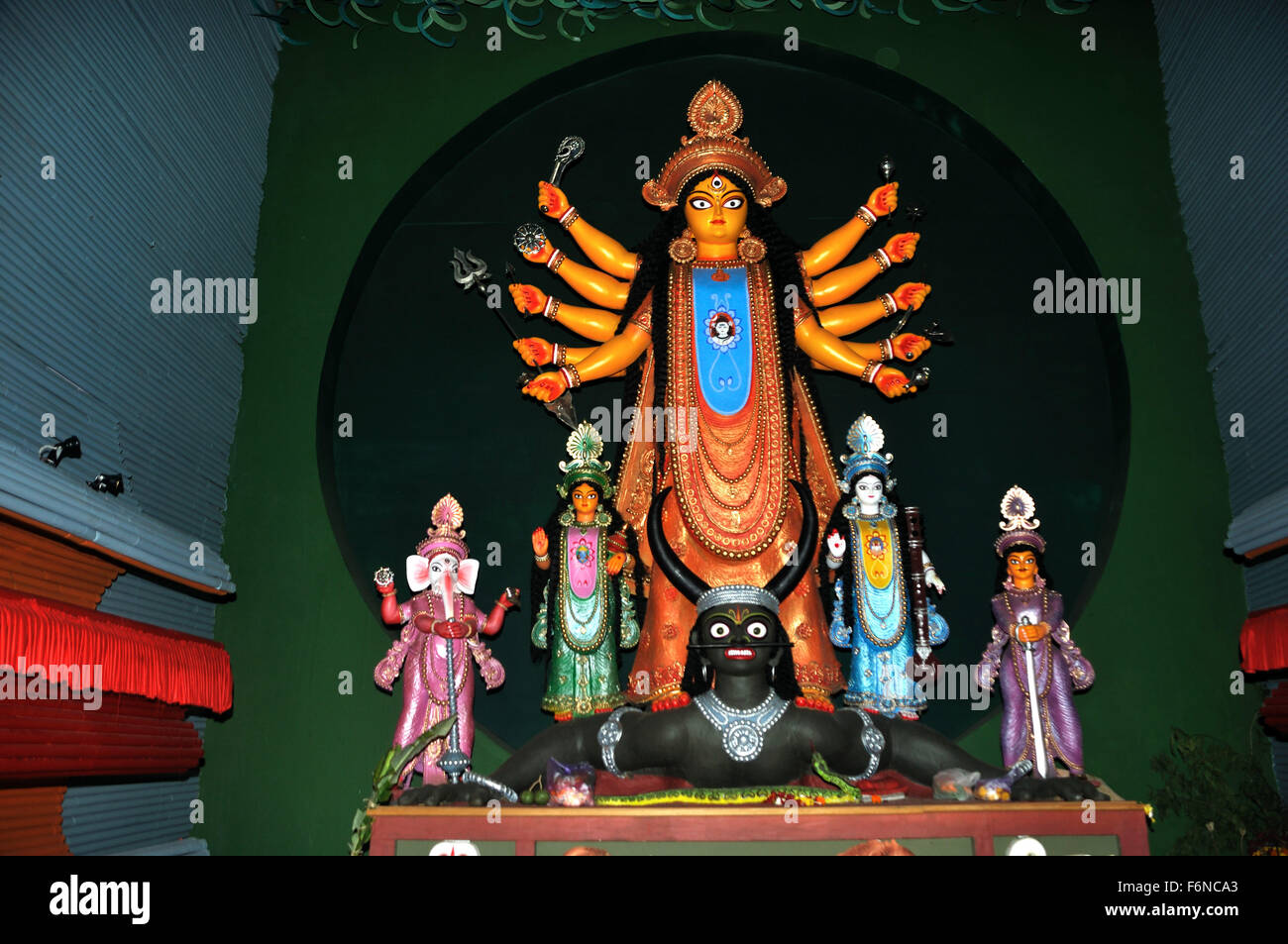 Statue of goddess durga killing mahishasura, india, asia Stock Photo ...