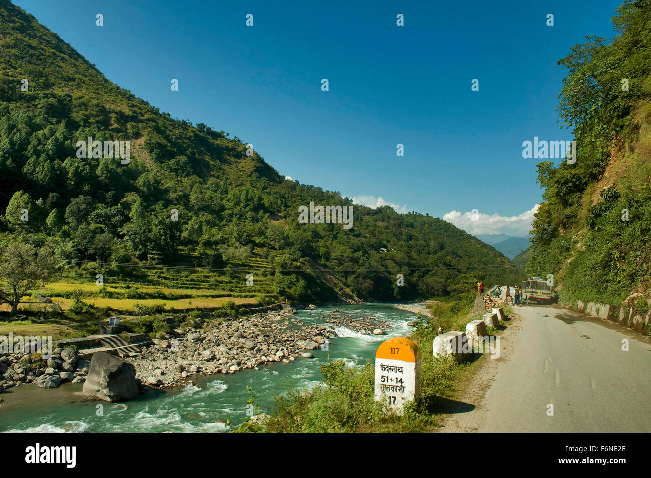 Route kedarnath badrinath uttarakhand india hi-res stock photography ...