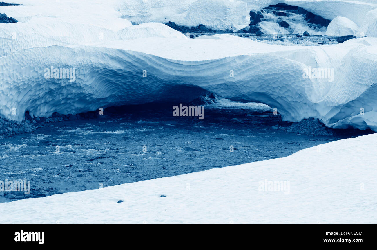 Large blocks of ice floating hi-res stock photography and images - Alamy