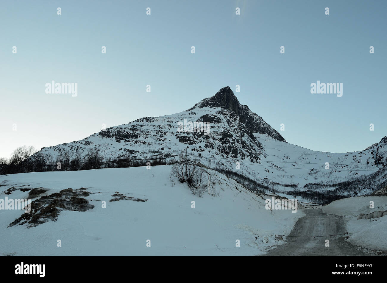 Narrow road snowy high mountain hi-res stock photography and images - Alamy