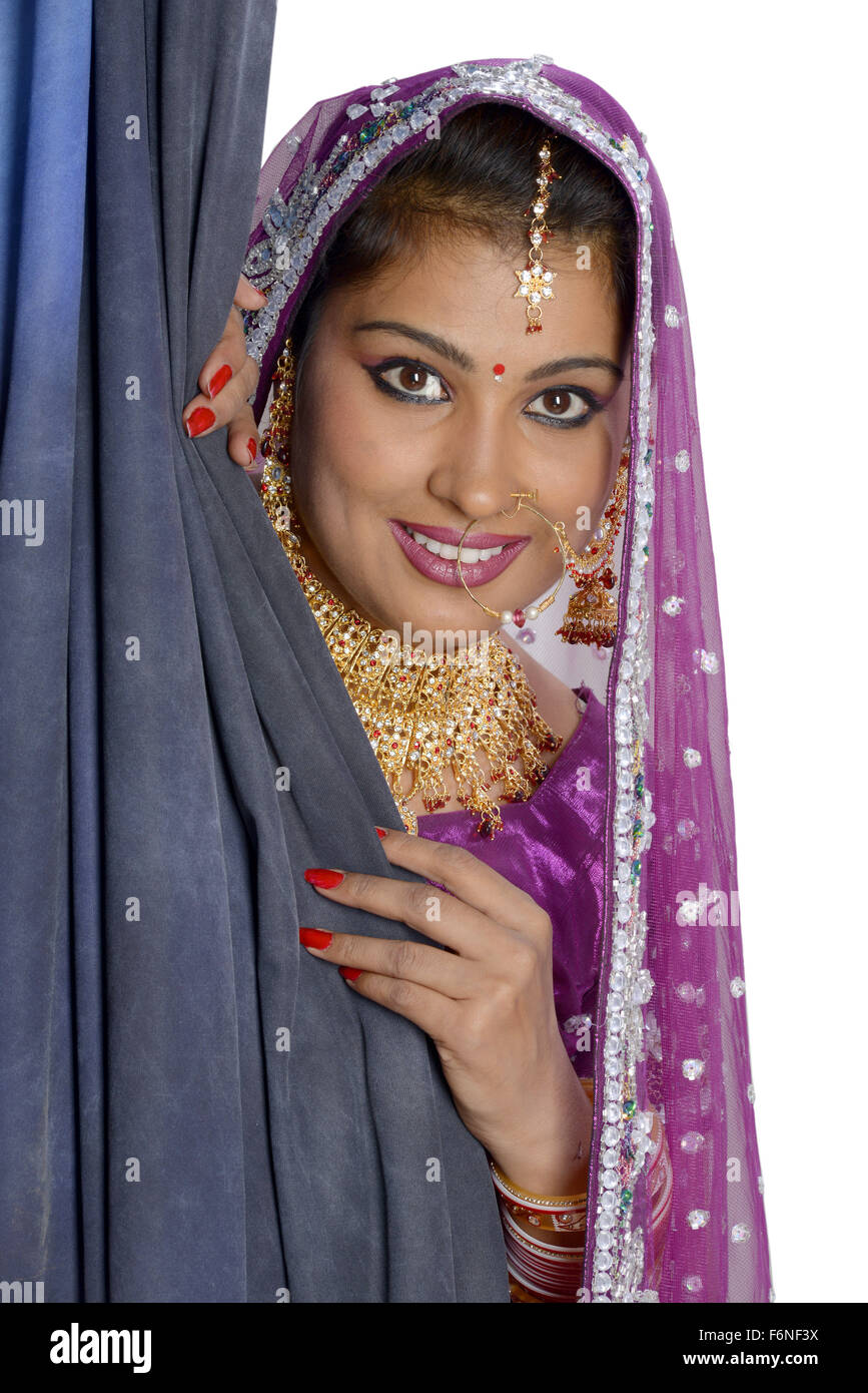 Indian wedding dress veil hi-res stock photography and images - Alamy