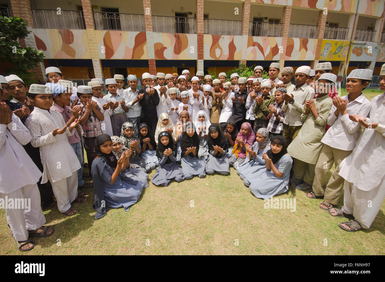 Muslim Kids Praying High Resolution Stock Photography and Images - Alamy