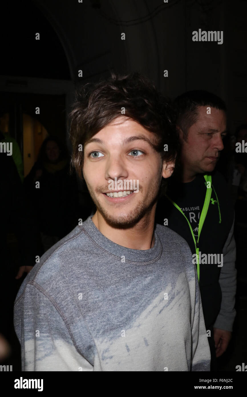 Louis tomlinson one direction hi-res stock photography and images - Alamy