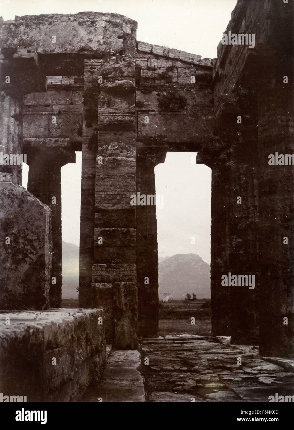 Temple of Neptune, Paestum, Italy Stock Photo - Alamy