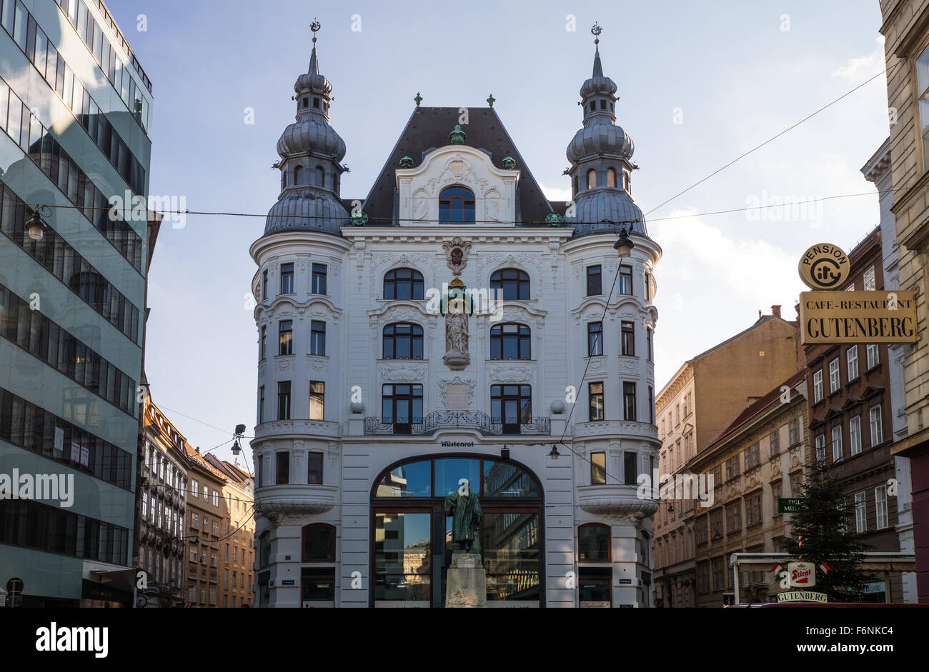 Imperial style hi-res stock photography and images - Alamy