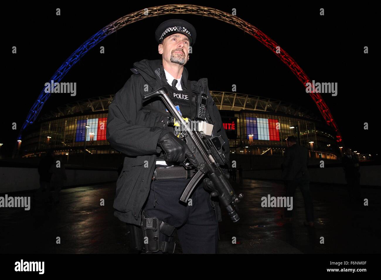 Metropolitan police flag hi-res stock photography and images - Alamy
