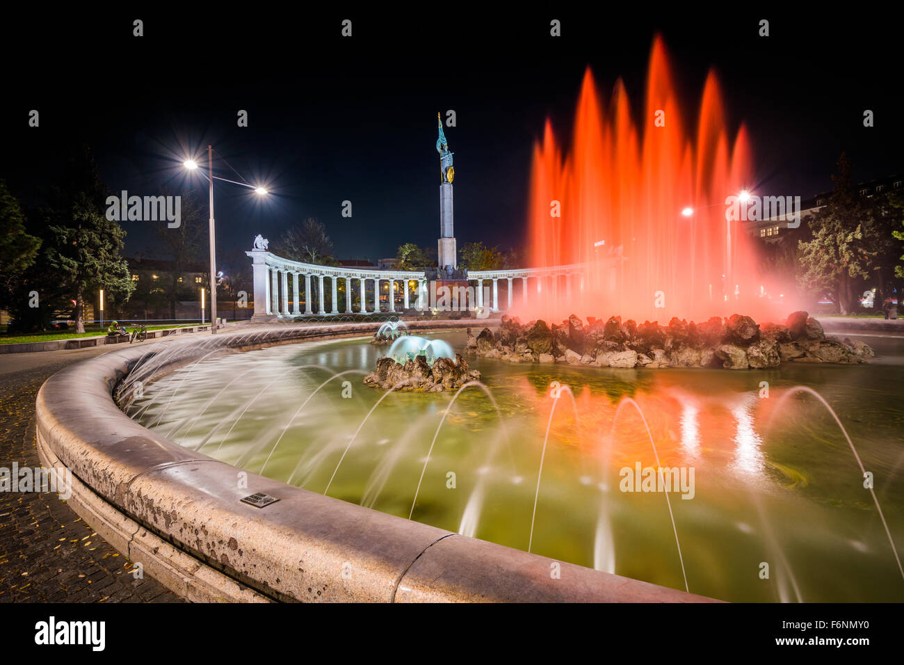 Fountains at Schwarzenbergplatz at night, in Vienna, Austria Stock ...