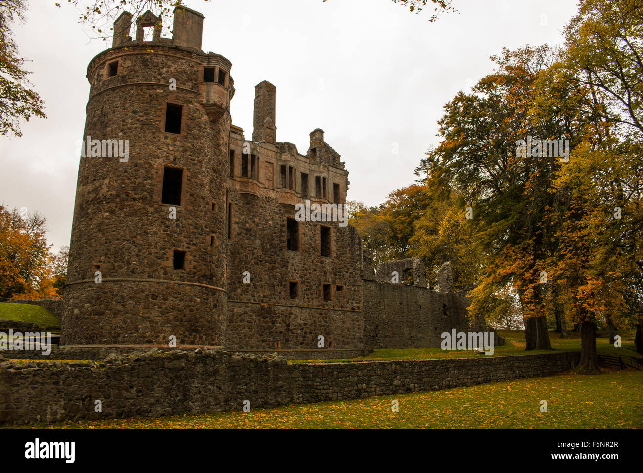 Huntly castle hi-res stock photography and images - Alamy