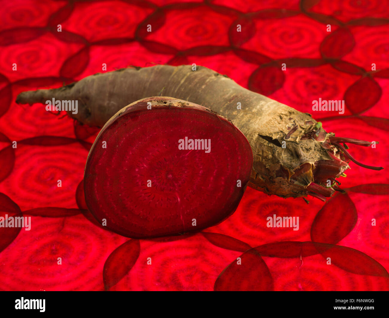 sectioned detail beetroot red texture Stock Photo - Alamy