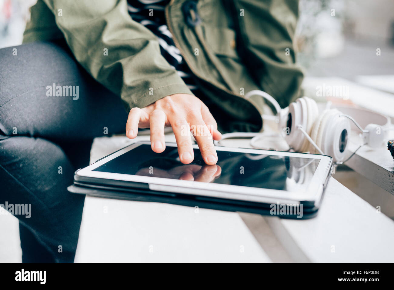Tapping tablet screen hi-res stock photography and images - Alamy