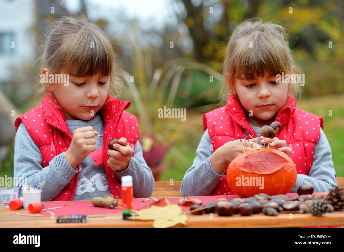 Funny figures hi-res stock photography and images - Alamy