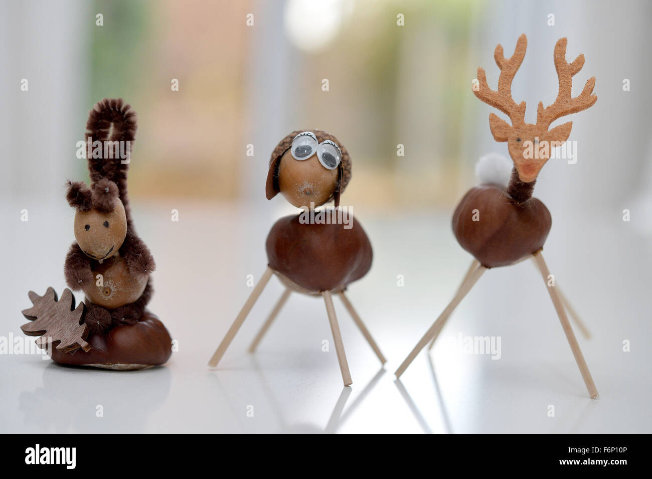 Animals made of chestnuts, nuts and acorns Stock Photo - Alamy