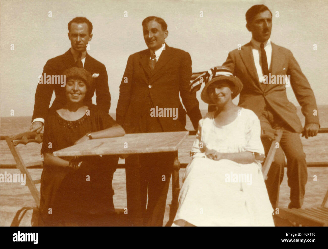 A group of friends, Italy Stock Photo - Alamy