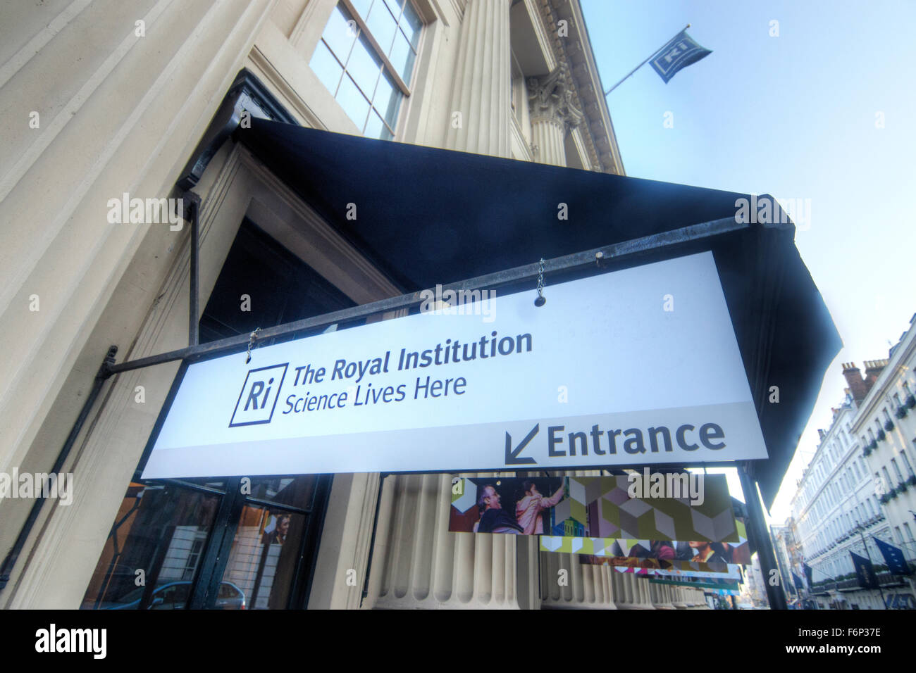 The Royal Institute Scientific Institution London Stock Photo - Alamy