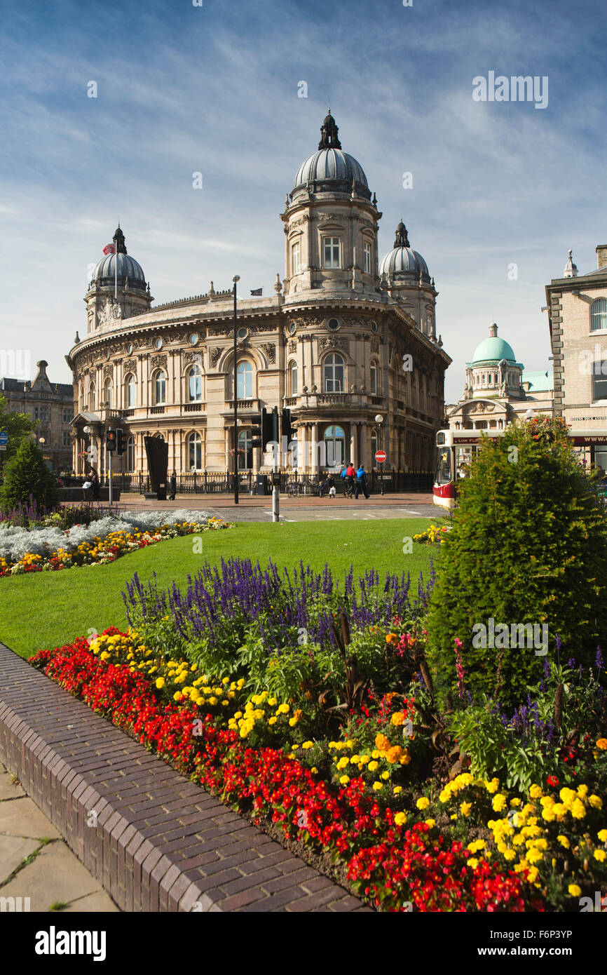 UK, England, Yorkshire, Hull, Queens Gardens, floral planting, and ...