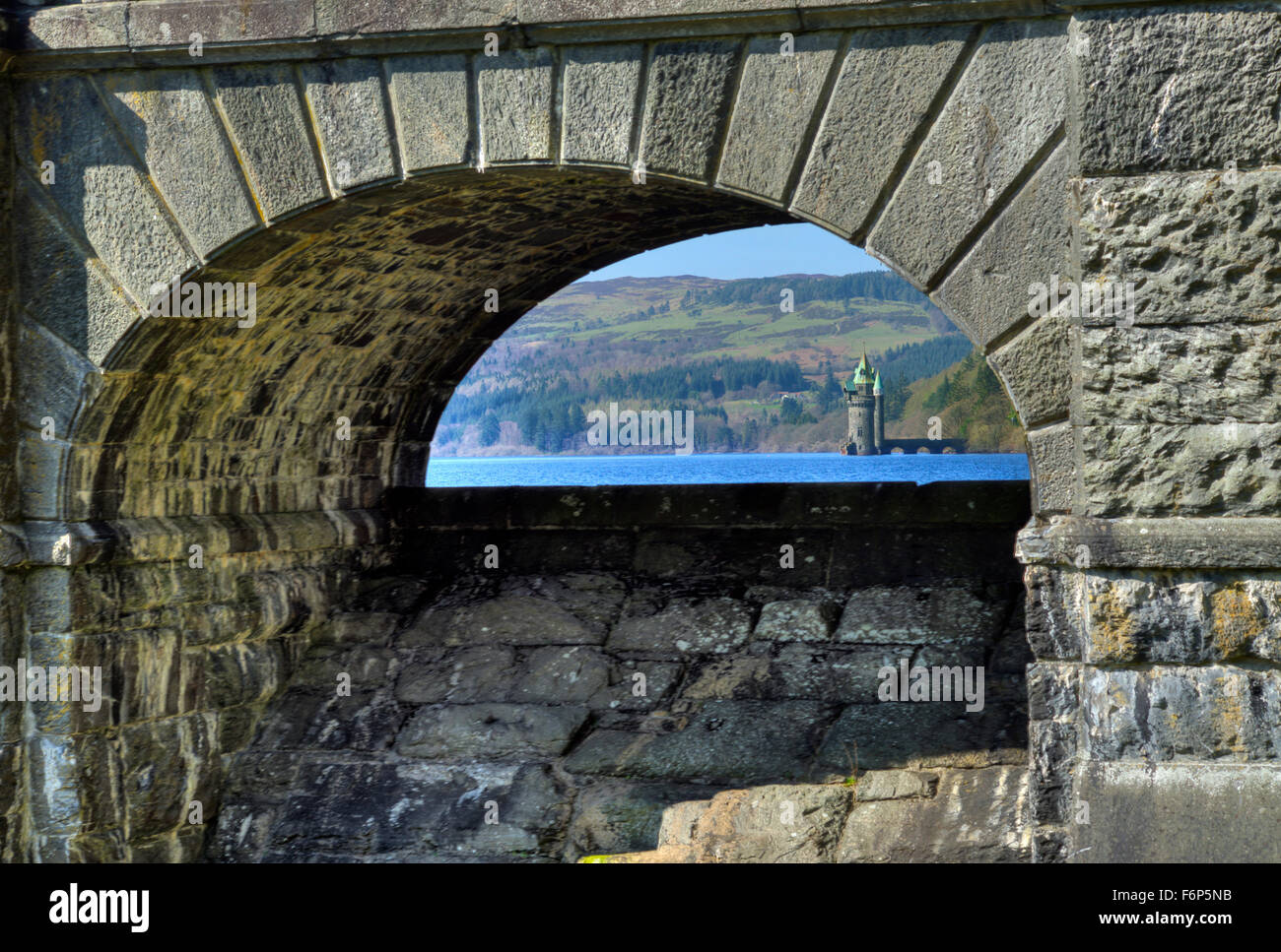 Dam wall hi-res stock photography and images - Alamy