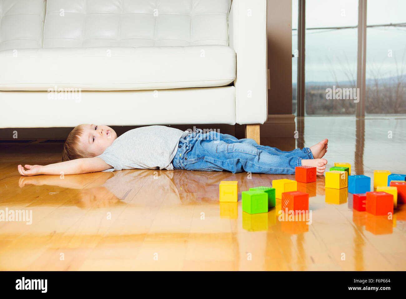 Tower block sad hi-res stock photography and images - Alamy