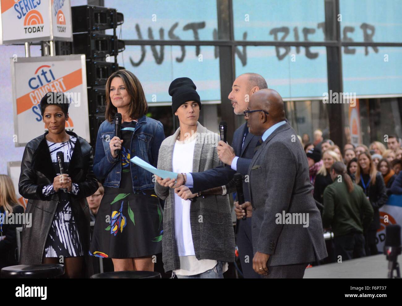 New York, NY, USA. 18th Nov, 2015. Tamron Hall, Savannah Guthrie ...