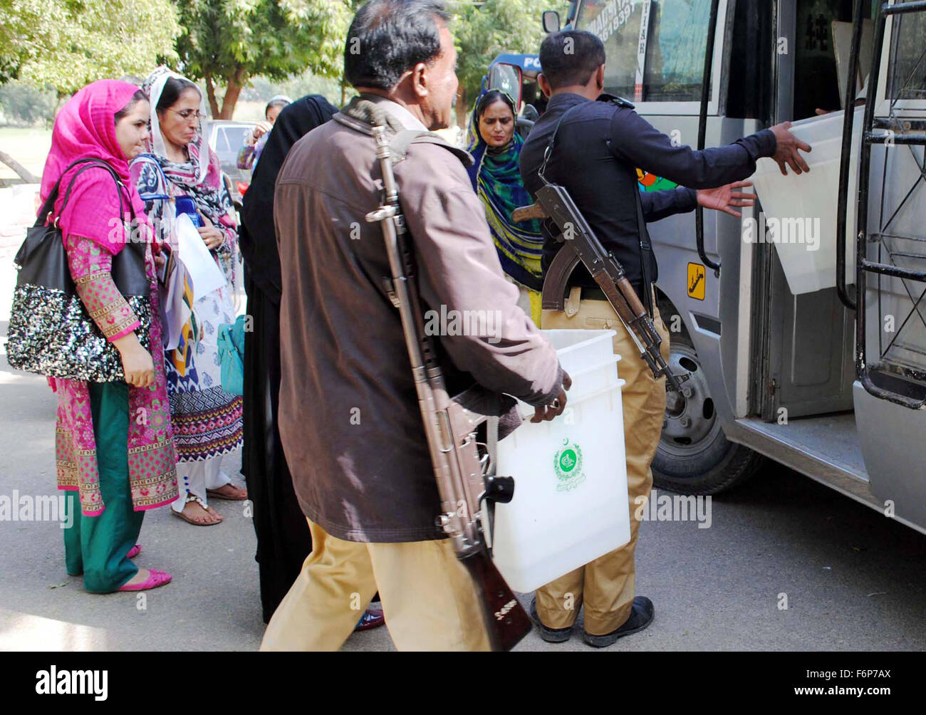 Presiding Officers and other election staff are receiving and shifting ...