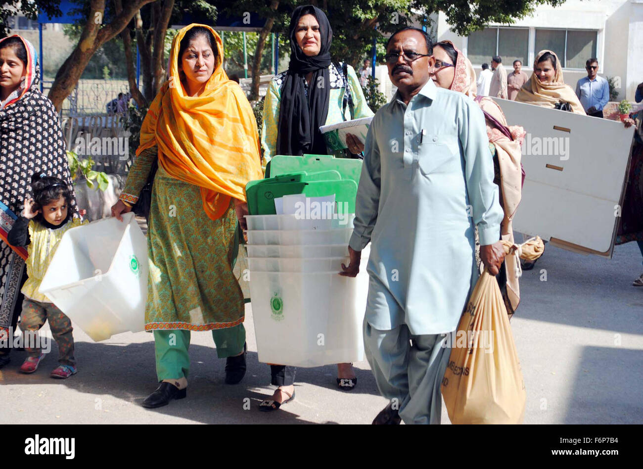 Presiding Officers and other election staff are receiving and shifting ...