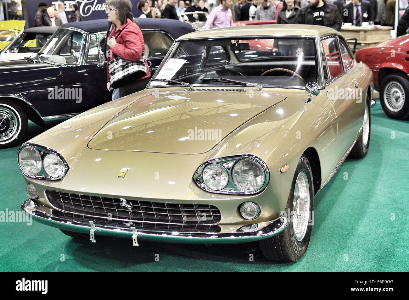 Classic & sports car show Stock Photo - Alamy