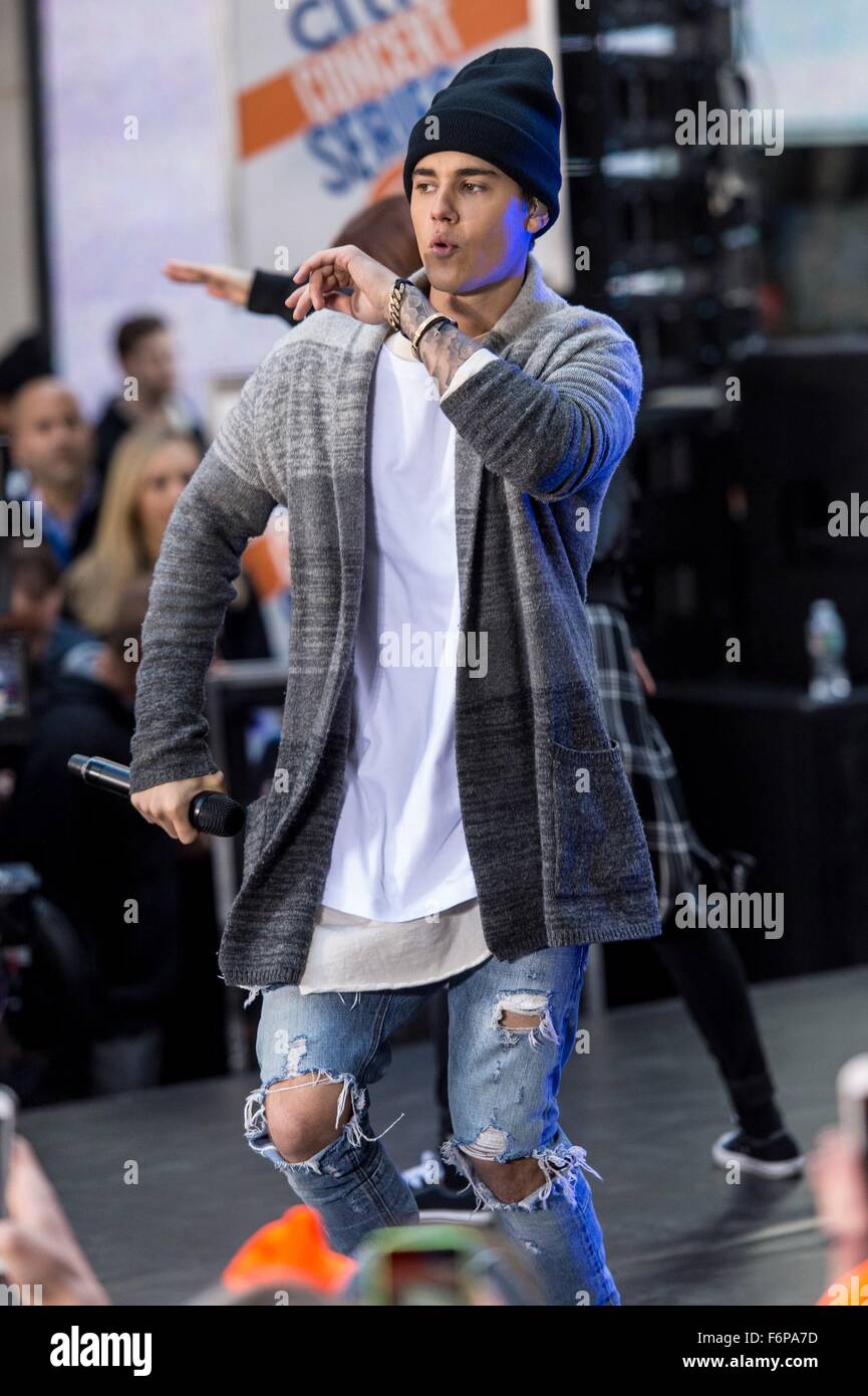 New York, NY, USA. 18th Nov, 2015. Justin Bieber on stage for NBC Today ...