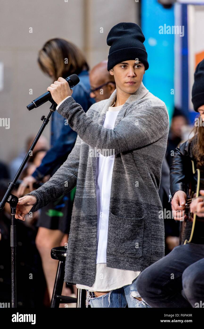 New York, NY, USA. 18th Nov, 2015. Justin Bieber on stage for NBC Today ...
