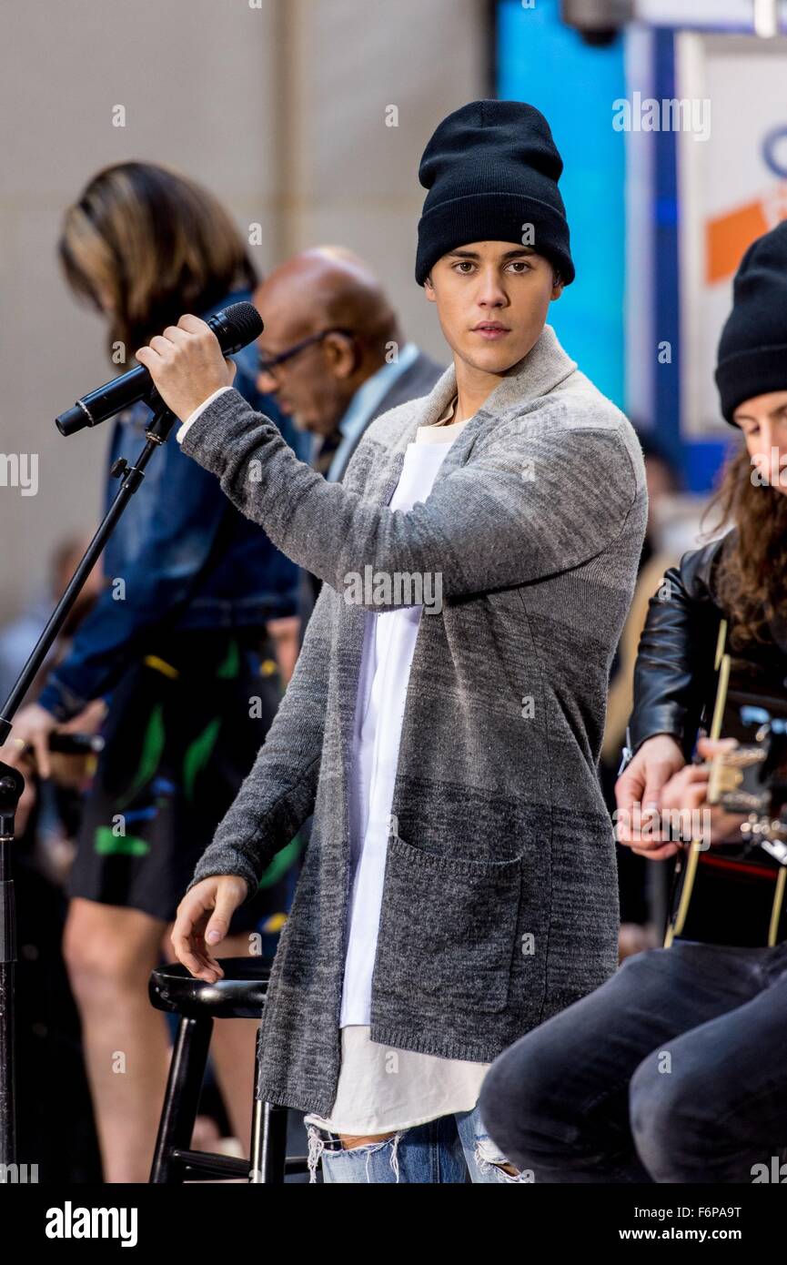 New York, NY, USA. 18th Nov, 2015. Justin Bieber on stage for NBC Today ...