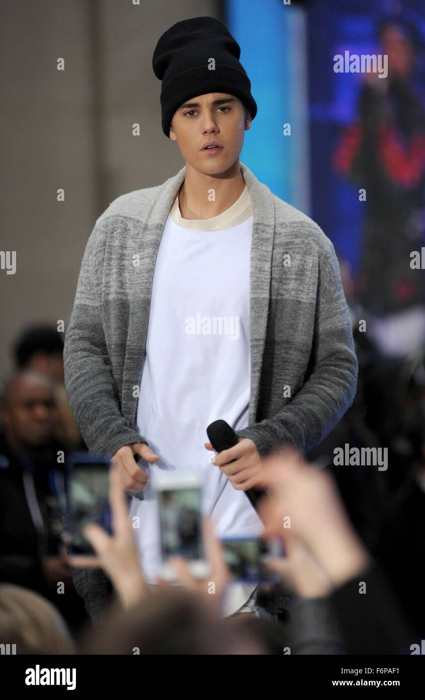 New York, NY, USA. 18th Nov, 2015. Justin Bieber on stage for NBC Today ...