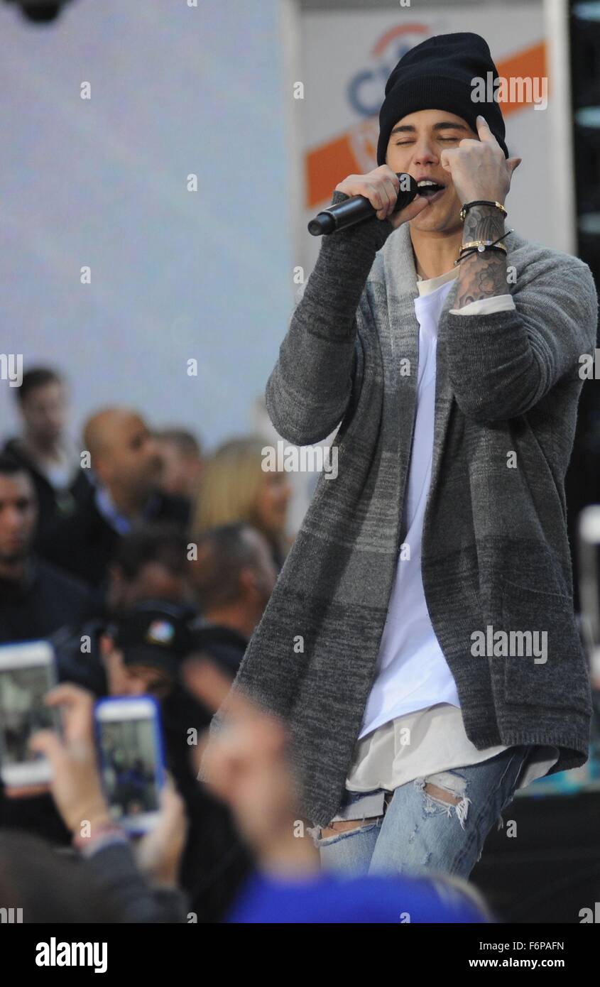 New York, NY, USA. 18th Nov, 2015. Justin Bieber on stage for NBC Today ...