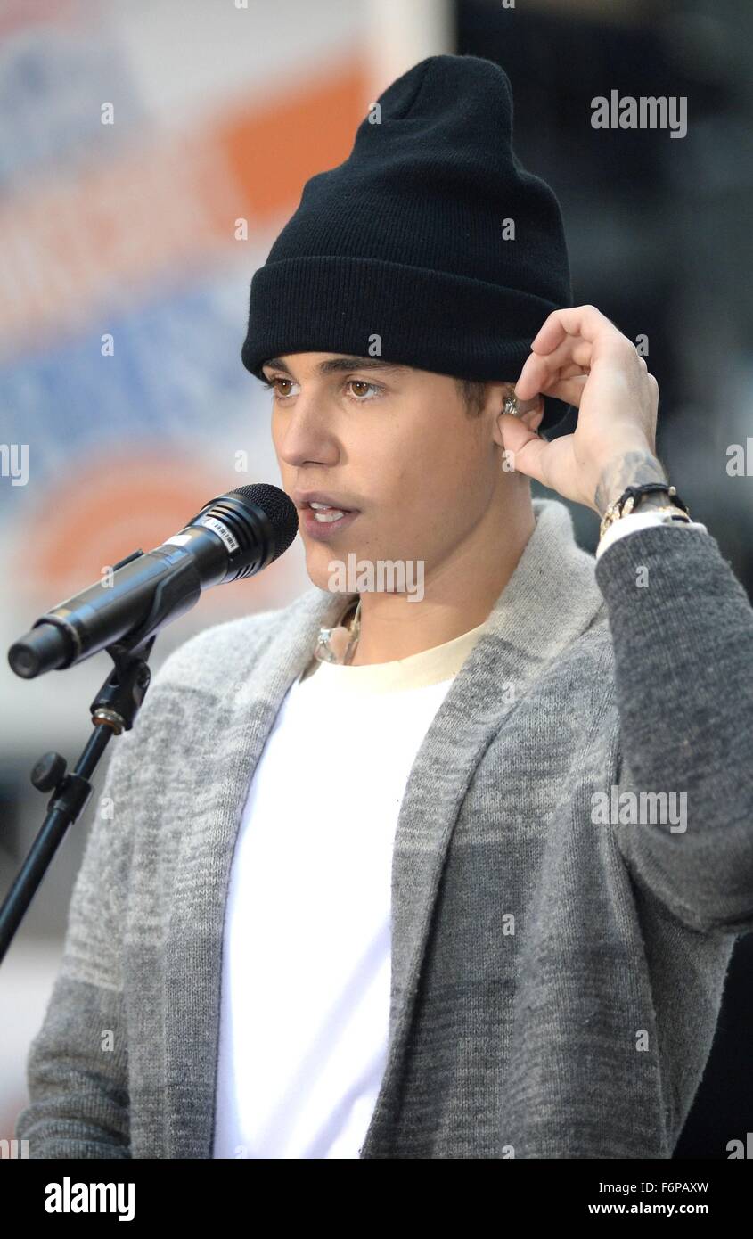 New York, NY, USA. 18th Nov, 2015. Justin Bieber on stage for NBC Today ...